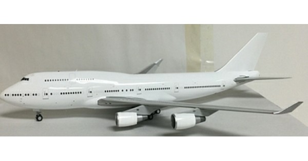 JC2951A - 1/200 BLANK B747-400 (GE ENGINE) FLAP DOWN