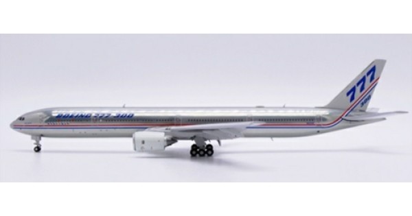 JC40220A - 1/400 BOEING HOUSE COLOUR 777-300 POLISHED REG: N5014K FLAPS ...